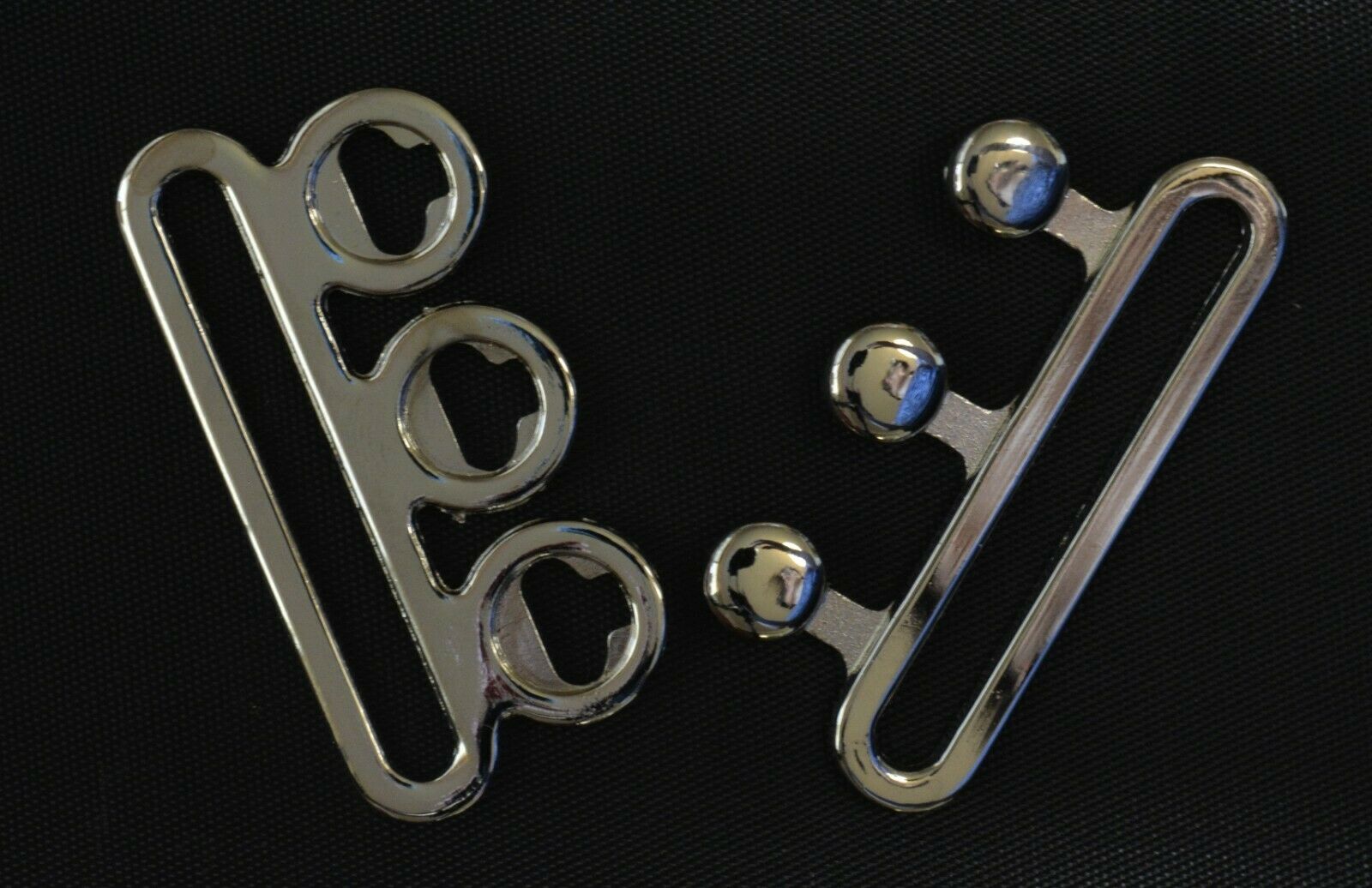48mm Silver Interlocking Belt Buckle (Round Corners) - Ann Simpson